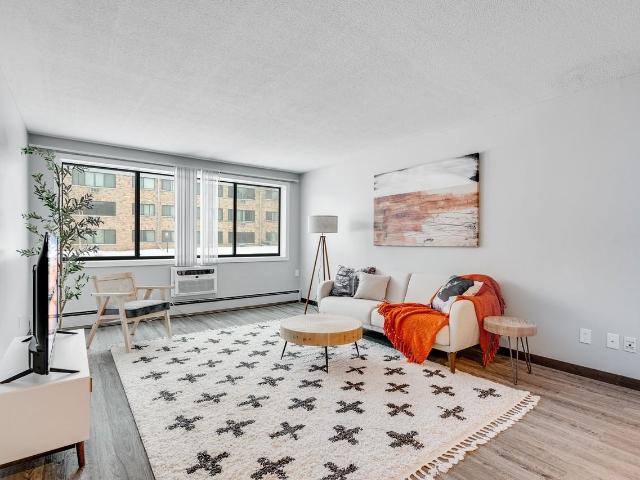 Fine Living at Aquila Park & Royal Park 2 Bedroom Apartment for Rent at 8224 W 30 1/2 St, St. Louis Park, MN 55426 Aquila