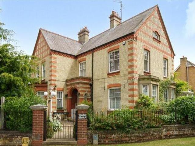 Finedon, Irthlingborough Road, Wellingborough, 5 Bedroom Detached