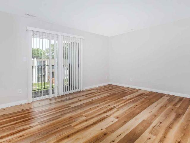 Finn Apartments 2 Bedroom Apartment for Rent at 2221 Stanton Ave, Des Moines, IA 50321 Southwestern Hills