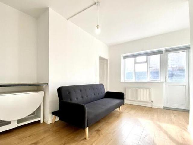 Finn House, Old Street, 3 Bedroom Flat