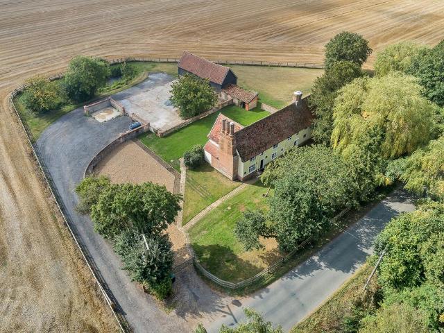 Finningham Road, Walsham le Willows. 4 bed house to rent £2,300 pcm £531 pw