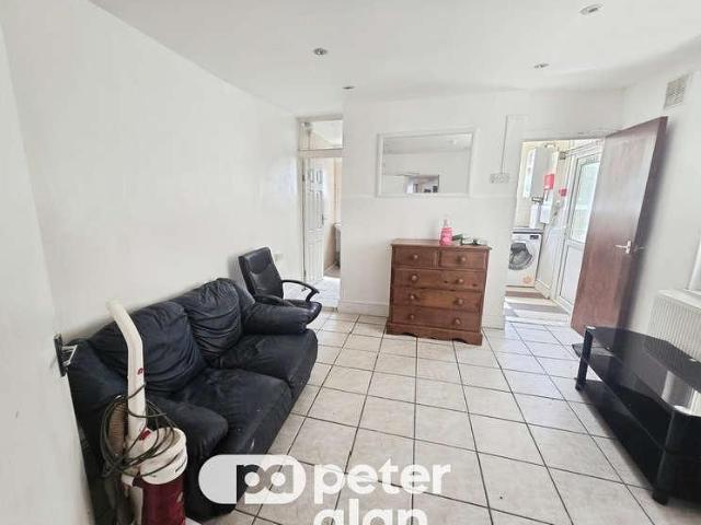 Finsbury Terrace, SA2