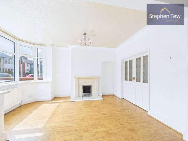 Finsbury Avenue, Blackpool, FY1