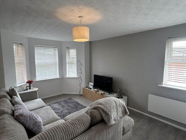 Finsbury Close, Warrington