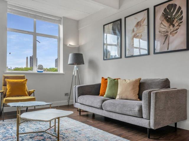 Finsbury EC1V, 3 bed flat to rent, £14,637 pcm | PrimeLocation