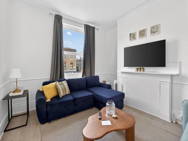 Finsbury Park N4, 1 bed flat to rent, £3,066 pcm | PrimeLocation
