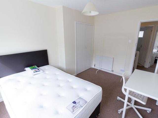 Fiona Close, Winchester SO23, 5 bedroom terraced house to rent 53180023 | PrimeLocation