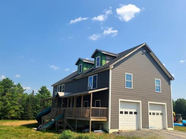 Fickett Ln, Solon, Home For Sale