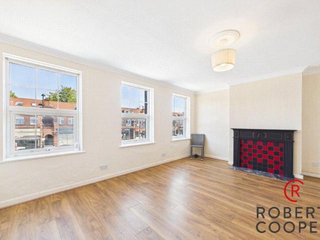 Field End Road, Eastcote, HA5 3 bed apartment to rent £1,795 pcm £414 pw