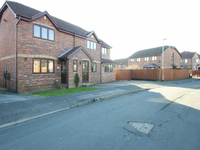 Field End Road, Halton, Leeds LS15, 2 bed semi detached house to rent, £1,100 pcm | PrimeLocation