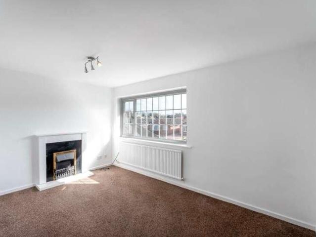 Field Gate, Rossington, DN11