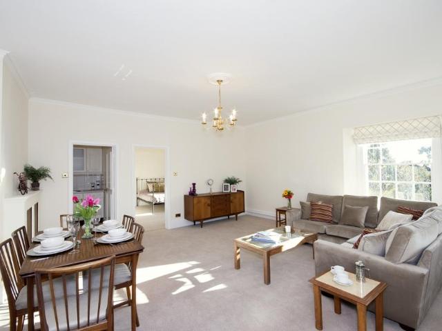 Field House Drive, Oxford 1 bed apartment to rent £1,950 pcm £450 pw