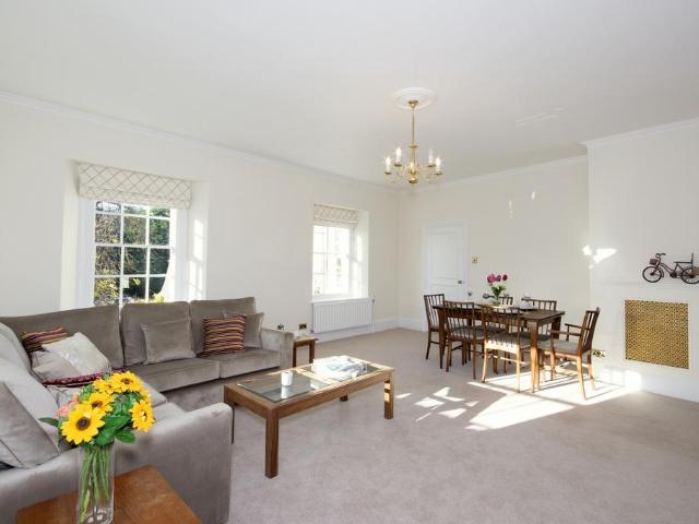 Field House Drive, Oxford 1 bed apartment to rent £1,950 pcm £450 pw