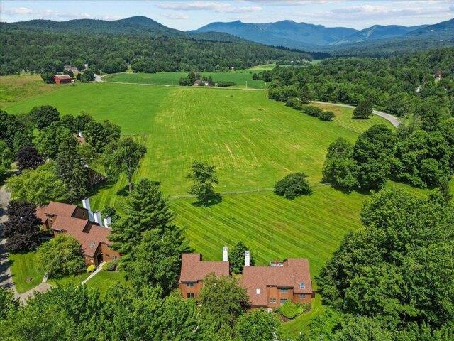 Field Rd Unit,stowe, Condo For Sale