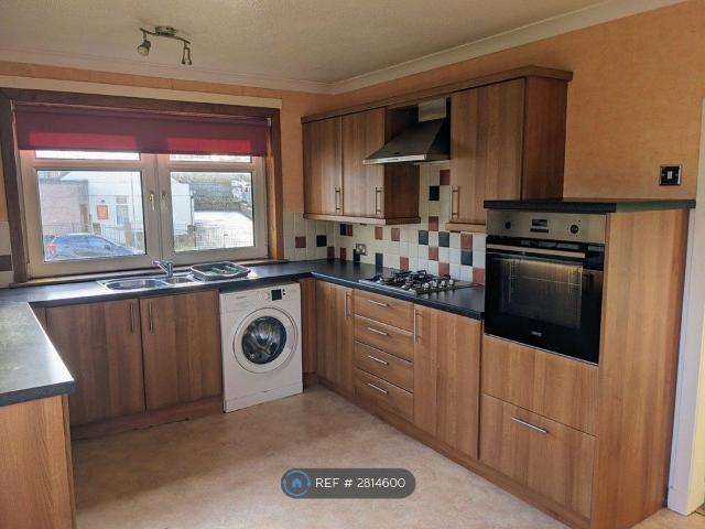 Field St, Hamilton ML3, 2 bed flat to rent, £720 pcm | PrimeLocation