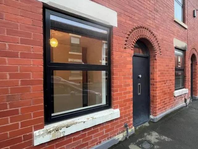 Field Street, Salford, M6 5EY, United Kingdom | 2 bed townhouse for rent #139404632 | Rentberry