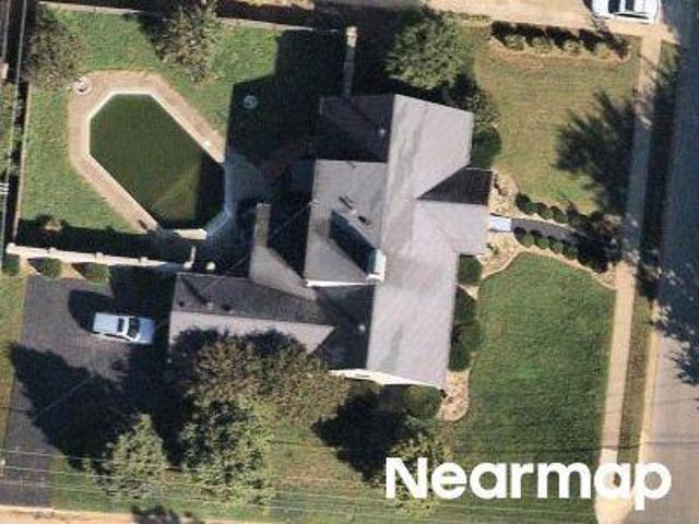 Fieldcrest Dr