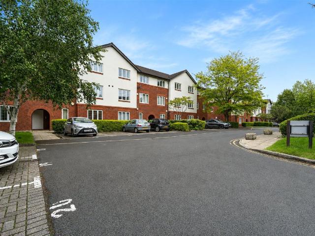 Fielden Court, 245 Barlow Moor Road, Manchester M21, 2 bed flat to rent, £1,600 pcm | PrimeLocation