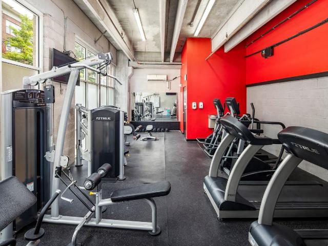 Fielder Square Studio Apartment for Rent at 70 S 4th St, Memphis, TN 38103 New Pathways