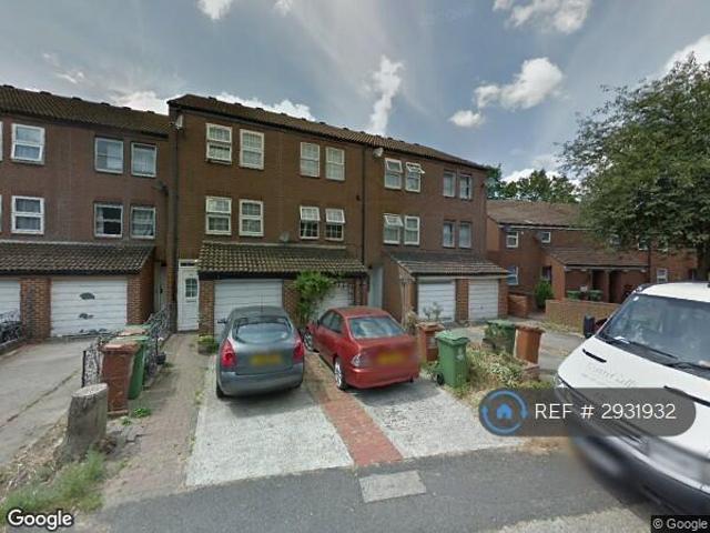 Fieldfare Road, London, SE28 4 bed terraced house to rent £2,400 pcm £554 pw