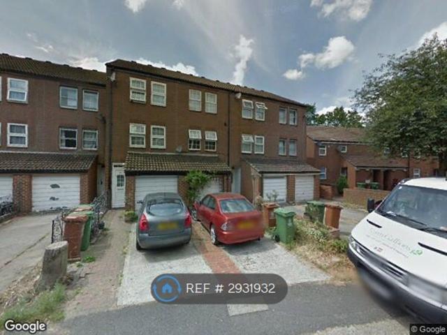 Fieldfare Road, London SE28, 4 bed terraced house to rent, £2,400 pcm | PrimeLocation