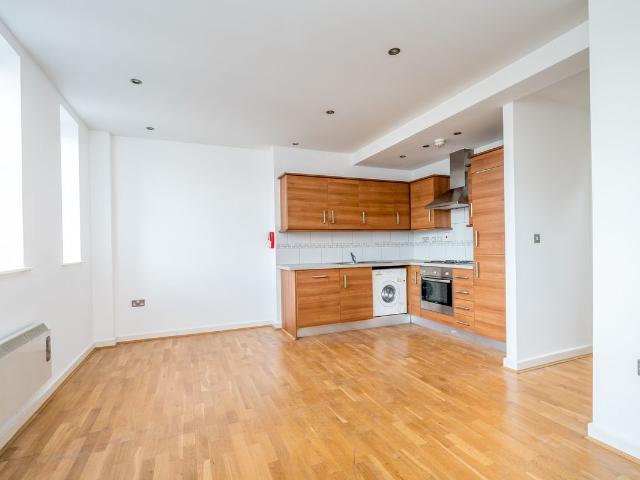 Fieldgate Street, Liverpool Street E1, 3 bed flat to rent, £2,900 pcm | PrimeLocation