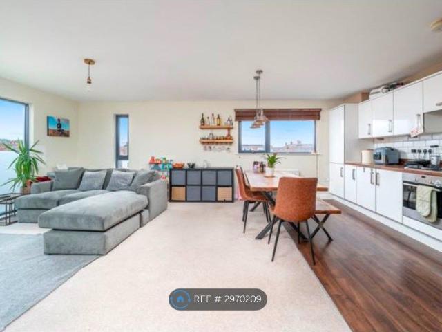 Fielding House, London SW16, 2 bed flat to rent, £1,950 pcm | PrimeLocation