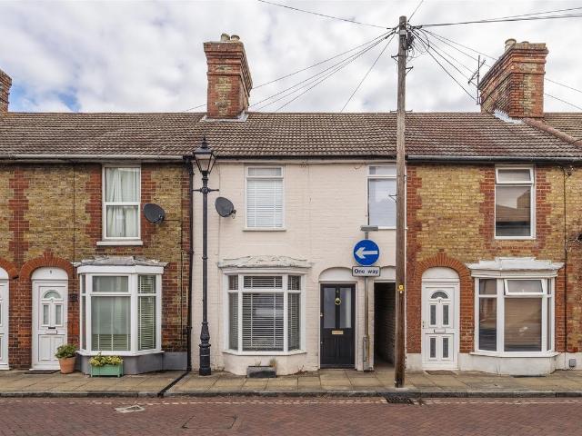 Fielding Street, Faversham ME13, 3 bed terraced house to rent, £1,250 pcm | PrimeLocation