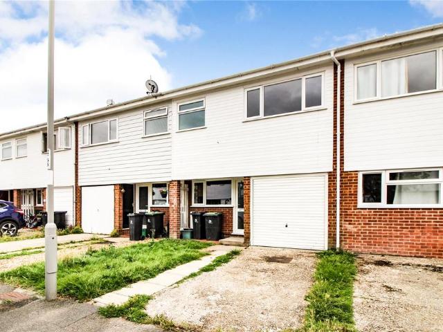 Fields Oak, Blandford, Dorset, DT11 3 bed terraced house to rent £1,275 pcm £294 pw
