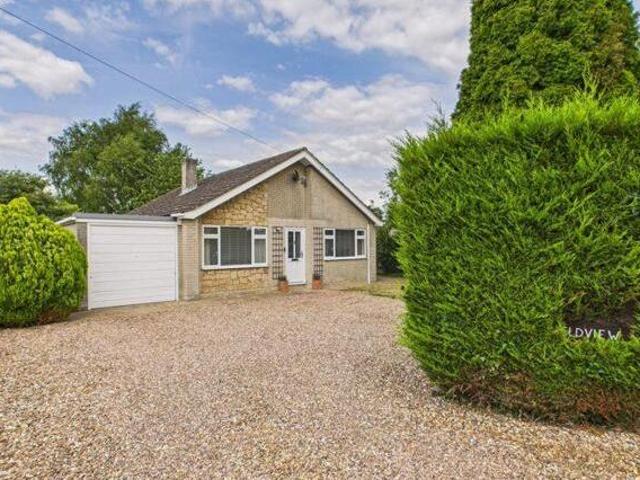Fieldview, Fieldside, 3 Bedroom Detached