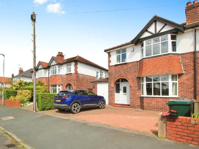 Fieldway, Chester CH2 3 bed semi detached house to rent £1,950 pcm £450 pw