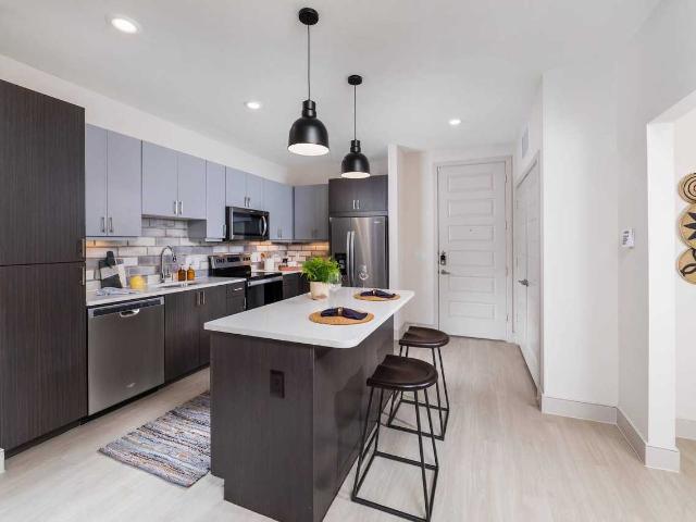 Fifteen15 South Lamar Apartments 1 Bedroom Apartment for Rent at 1515 S Lamar Blvd, Austin, TX 78704 Zilker