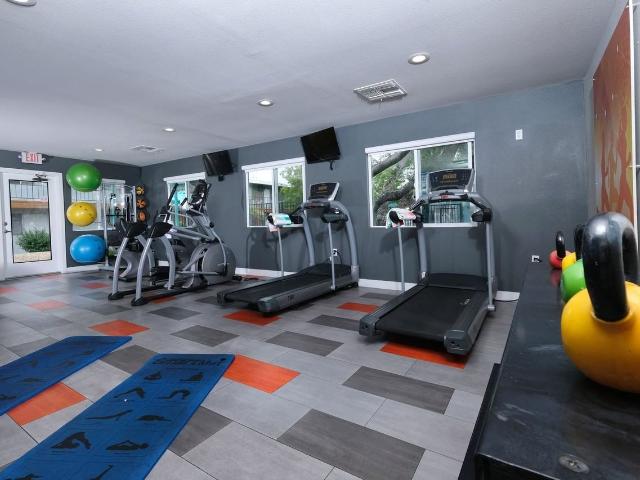 Fifteen 50 Apartments Studio Apartment for Rent at 1550 E Harmon Ave, Las Vegas, NV 89119