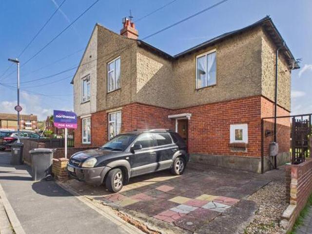Fifth Ave, Cosham, 3 Bedroom Semi detached