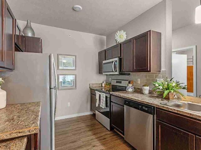 Fifty575 Coventry Studio Apartment for Rent at 5575 S 206th Ct, Elkhorn, NE 68022