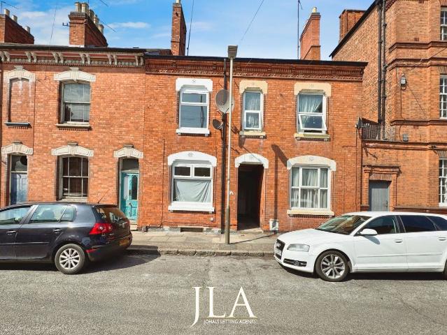 Filbert Street East, Leicester LE2, 4 bed terraced house to rent, £1,395 pcm | PrimeLocation