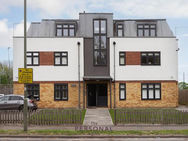 Fillys Court, Longmead Road 2 bed flat to rent £1,800 pcm £415 pw