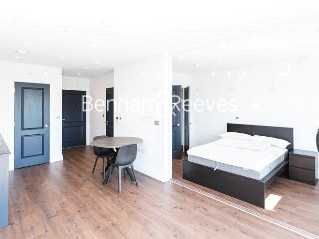 Filmworks Walk, London W5, 1 bed flat to rent, £2,200 pcm | PrimeLocation