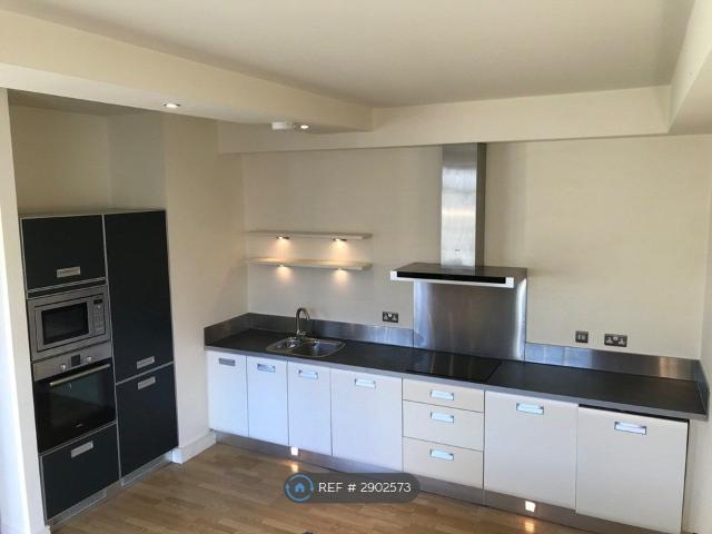 Firth St, Huddersfield HD1, 1 bed flat to rent, £725 pcm | PrimeLocation