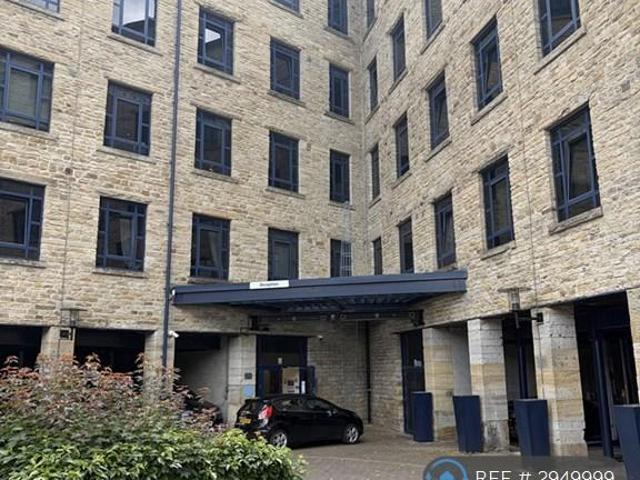 Firth St, Huddersfield, HD1 2 bed flat to rent £1,150 pcm £265 pw