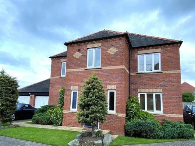 Fir Court Drive, Churchstoke, 4 Bedroom Detached