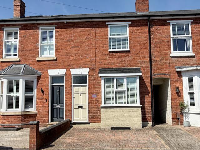 Fir Grove, Wollaston DY8, 2 bed terraced house to rent, £1,075 pcm | PrimeLocation
