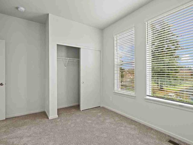 Fir Grove Townhomes 3 Bedroom Apartment for Rent at 2920 Falk Rd, Vancouver, WA 98661 Bagley Downs