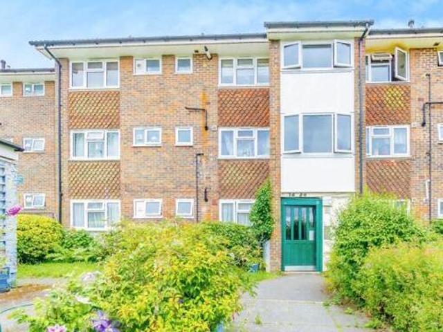 Fir Tree Gardens, Croydon, 2 Bedroom Flat