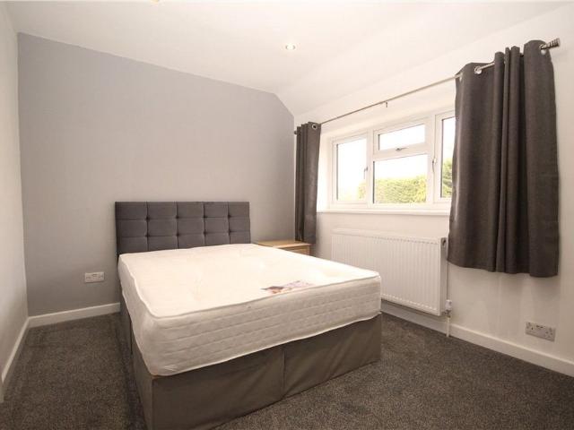 Fir Tree Road, Guildford, Surrey, GU1 1JW