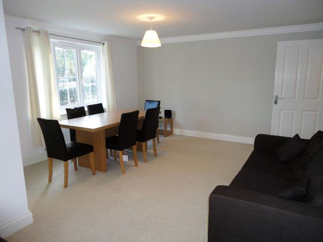 Fircroft Road, Englefield Green TW20, 2 bed flat to rent, £1,700 pcm | PrimeLocation