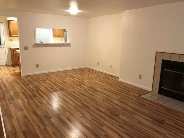 Firdale Townhomes 2 Bedroom Apartment for Rent at 9525 Firdale Ave, Edmonds, WA 98020