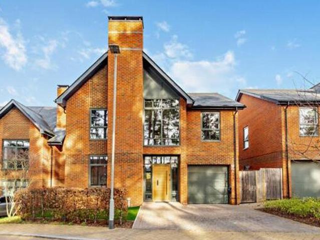 Firefly Road, Longcross, 4 Bedroom Detached