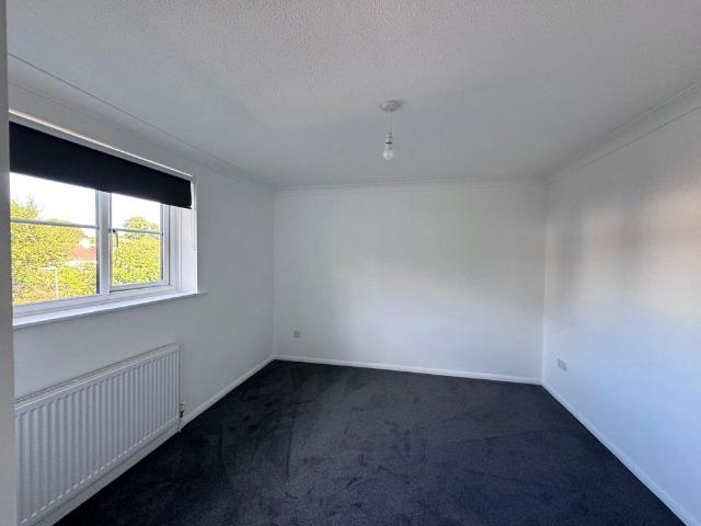 Firle Court, Yeomanry Close, Epsom, Surrey, KT17 4DD