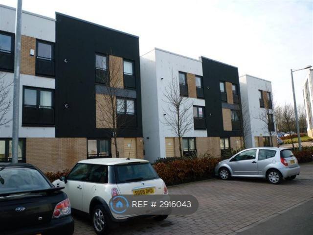 Firpark Close, Glasgow G31, 2 bed flat to rent, £1,050 pcm | PrimeLocation